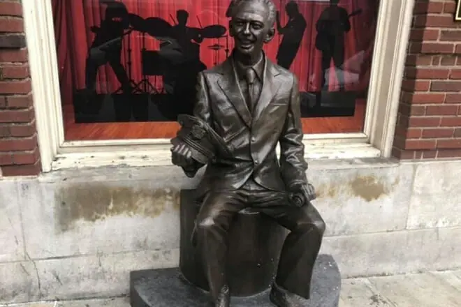 Don Knotts Statue