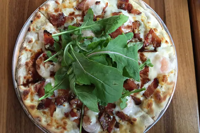 Gusto Pizza Bar