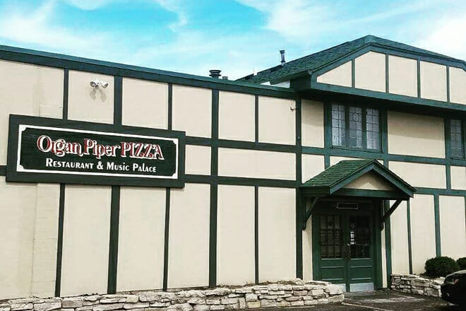 Organ Piper Music Palace (Also Known As Organ Piper Pizza)