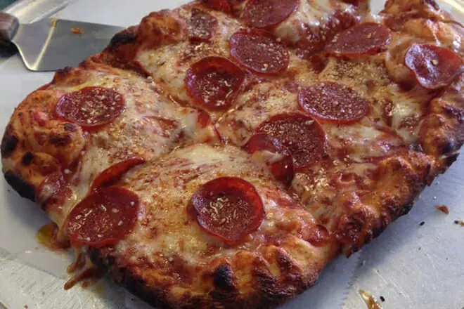 Bellisario's Pizza