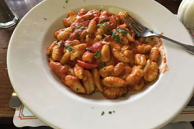Carlo’s Cucina Italiana