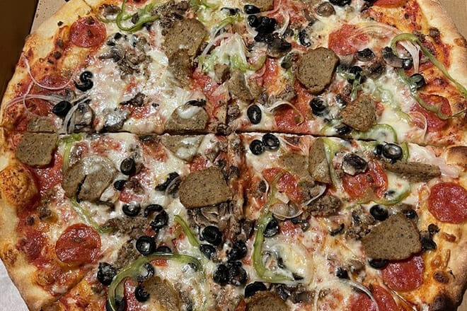 Clematis Pizza