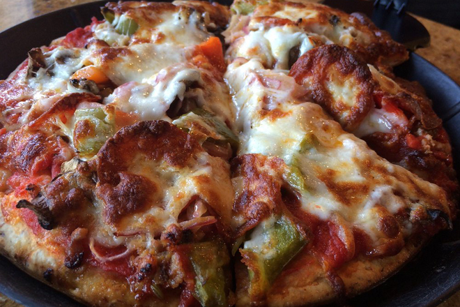 Gina's Pizza & Pastaria - Corona Del Mar