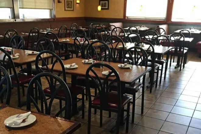 La Villa Pizza & Family Restaurant