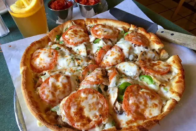 Nello's Pizza