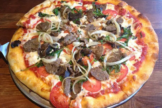 Nino’s Pizzeria & Eatery