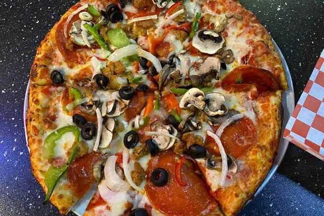Pizanos Pizza