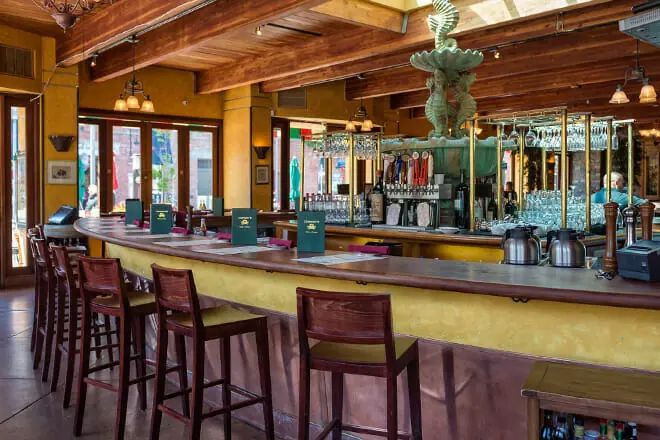 Cioppino's