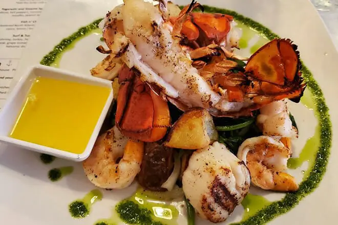 Duval’s Fresh. Local. Seafood.