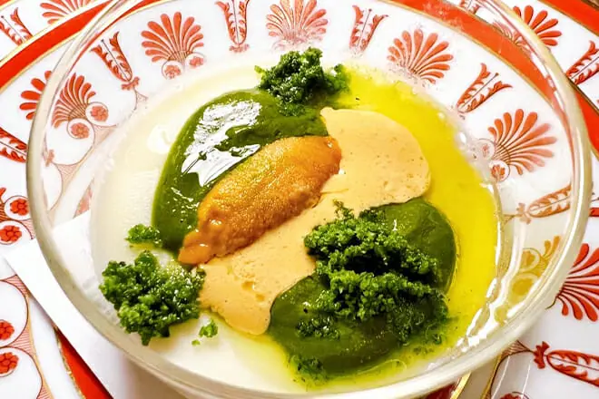 Fiola