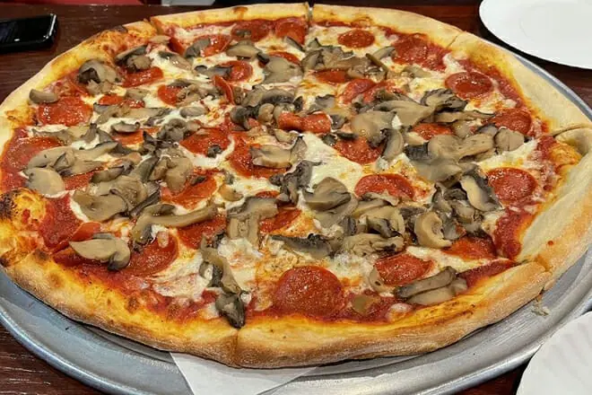 Front Street Pizza