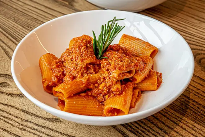 Luogo Restaurant