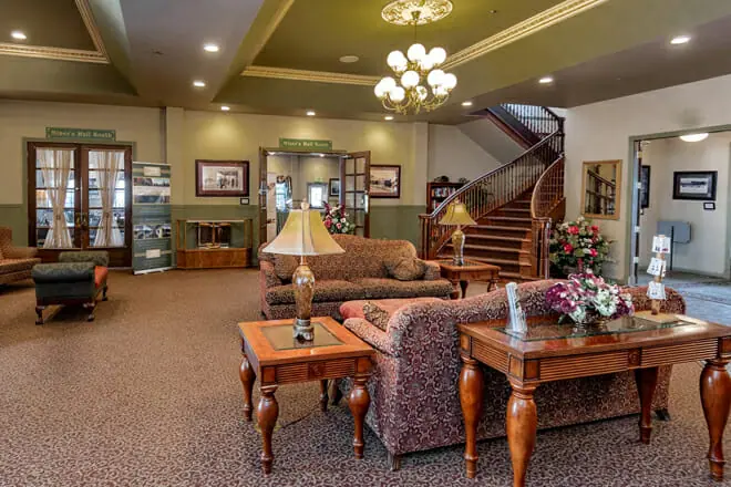 River's Edge Resort