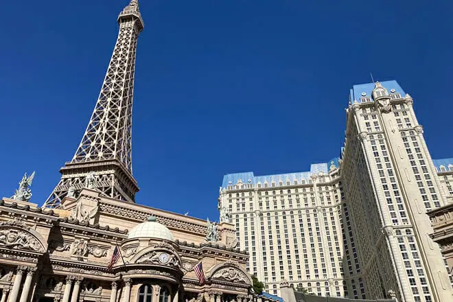 Eiffel Tower Viewing Deck