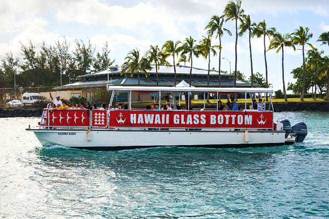 Glass Bottom Boat Tour in Waikiki