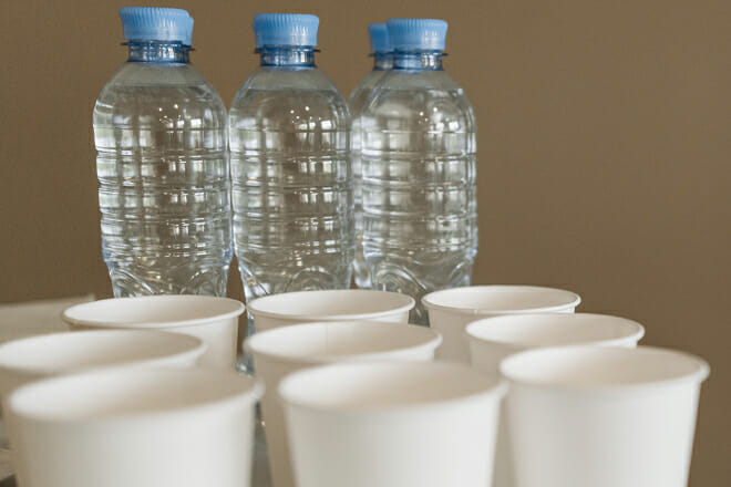 pros and cons of bottled water