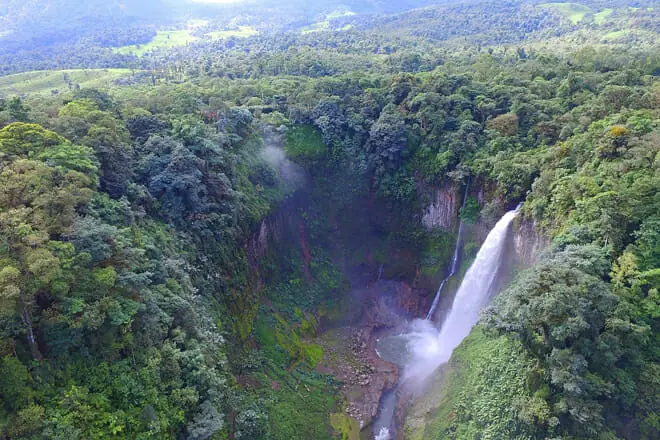 Catarata del Toro