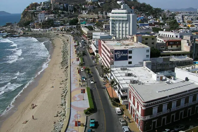 How Much Money Should I Bring to Mexico: Understanding Currency