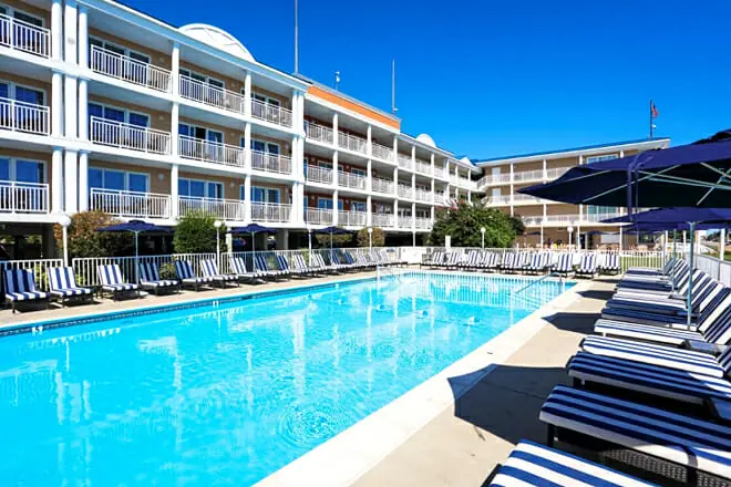 La Mer Beachfront Resort