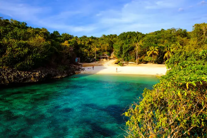 managing your money while traveling