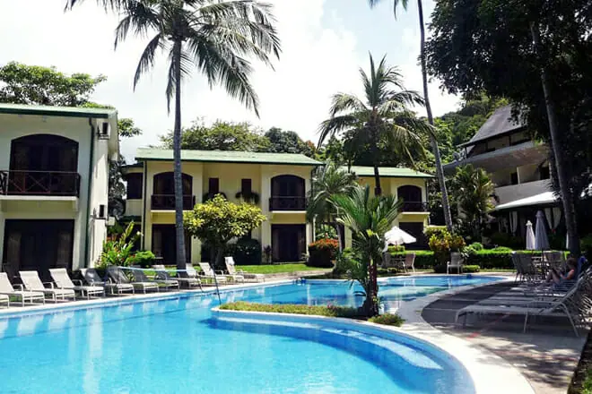 Club Del Mar