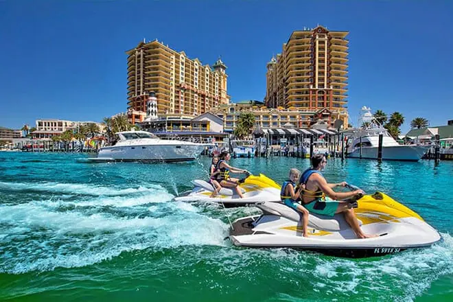 Emerald Grande at HarborWalk Village