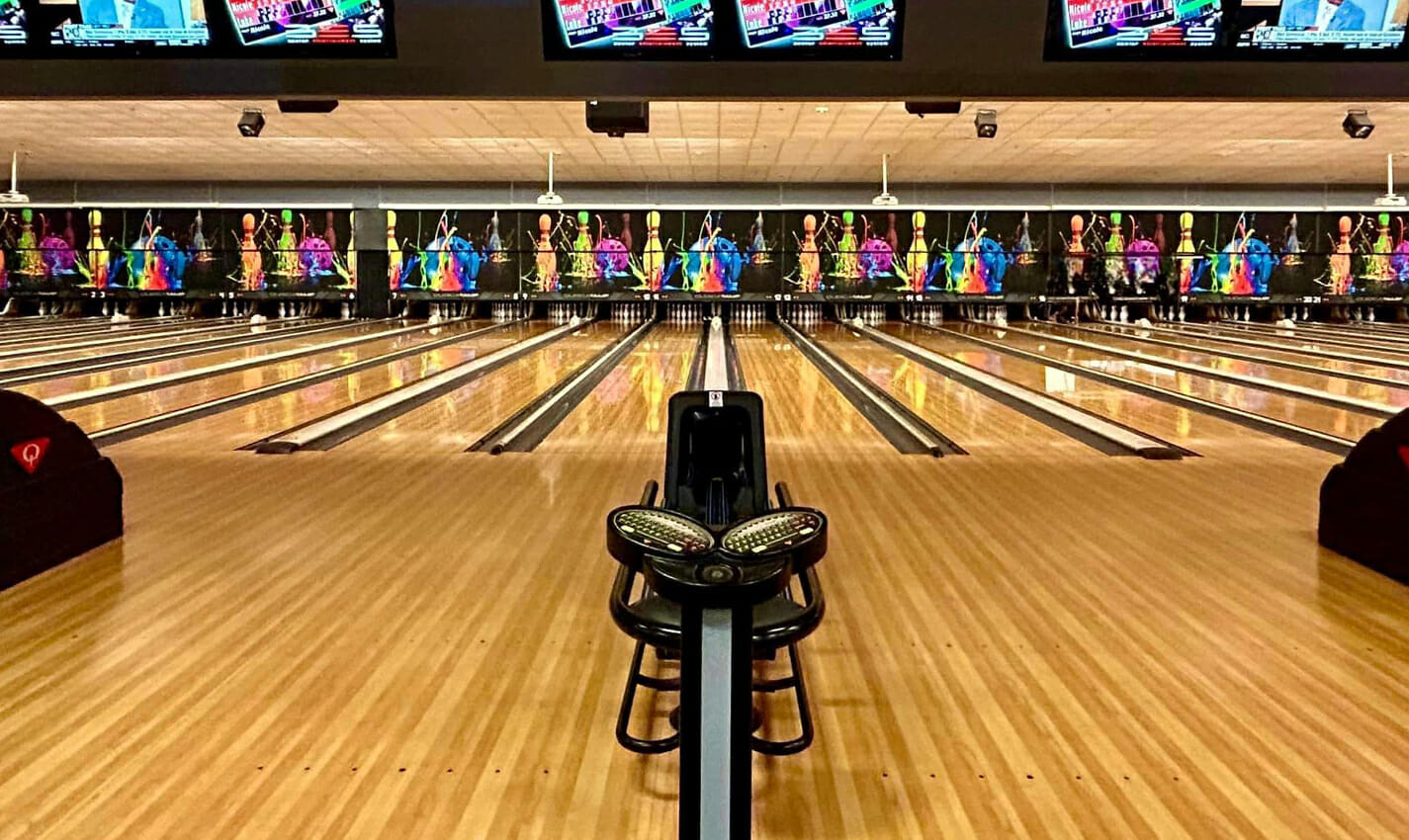 station 300 bowling lanes travel photo