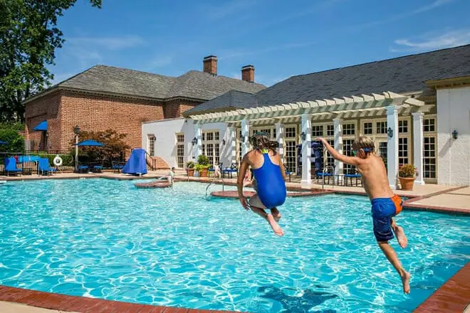 Williamsburg Lodge