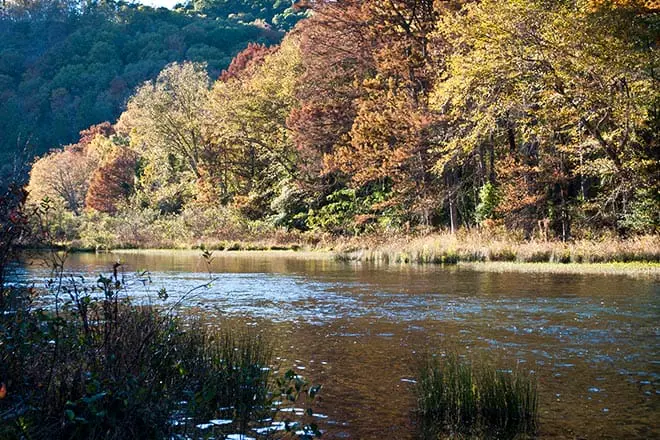 Broken Bow Lake
