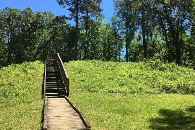 Lake Jackson Mounds Archaeological State Park