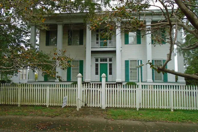 Old Alabama Town