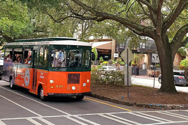 Old Town Trolley Tours of Savannah