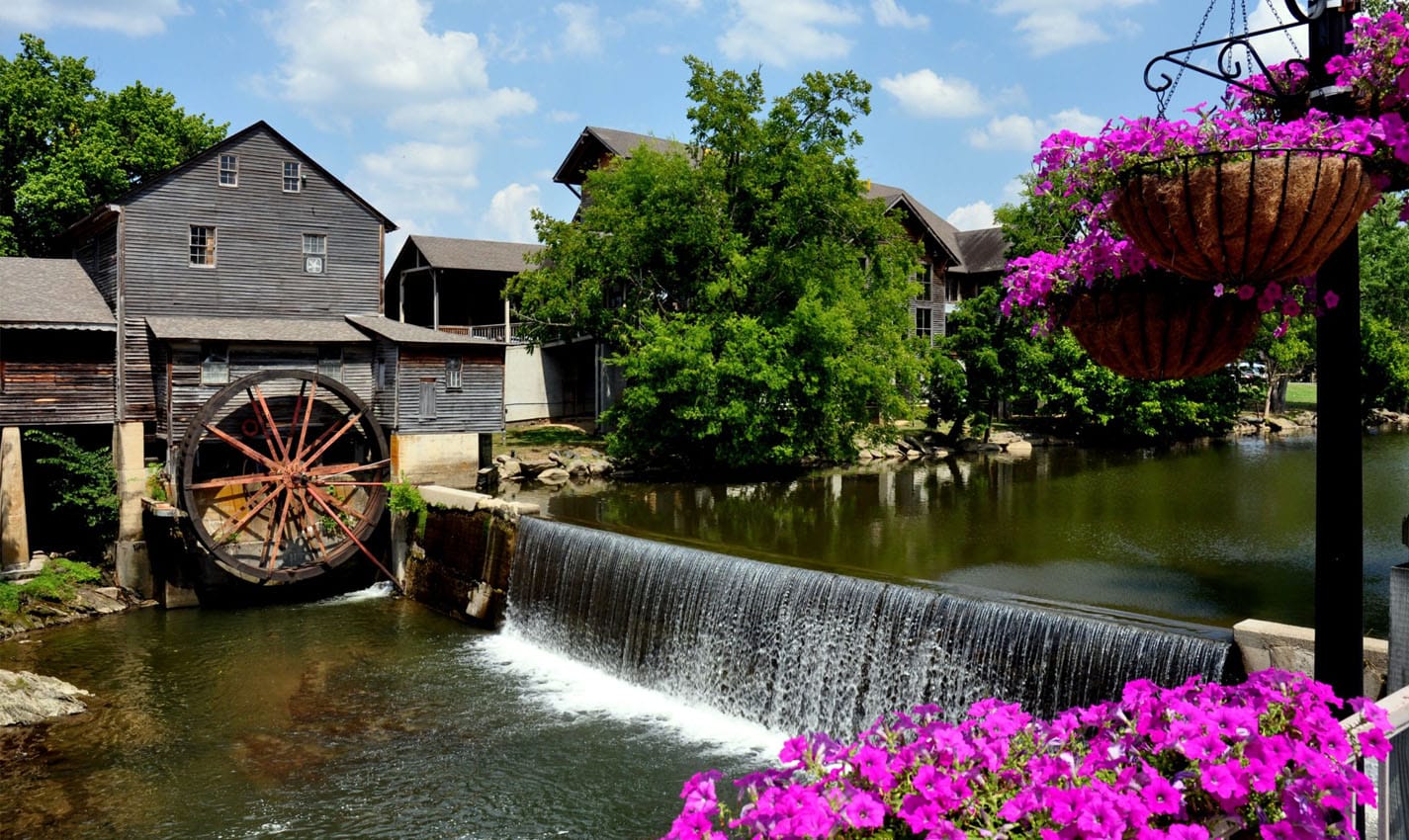 romantic things to do in pigeon forge for couples