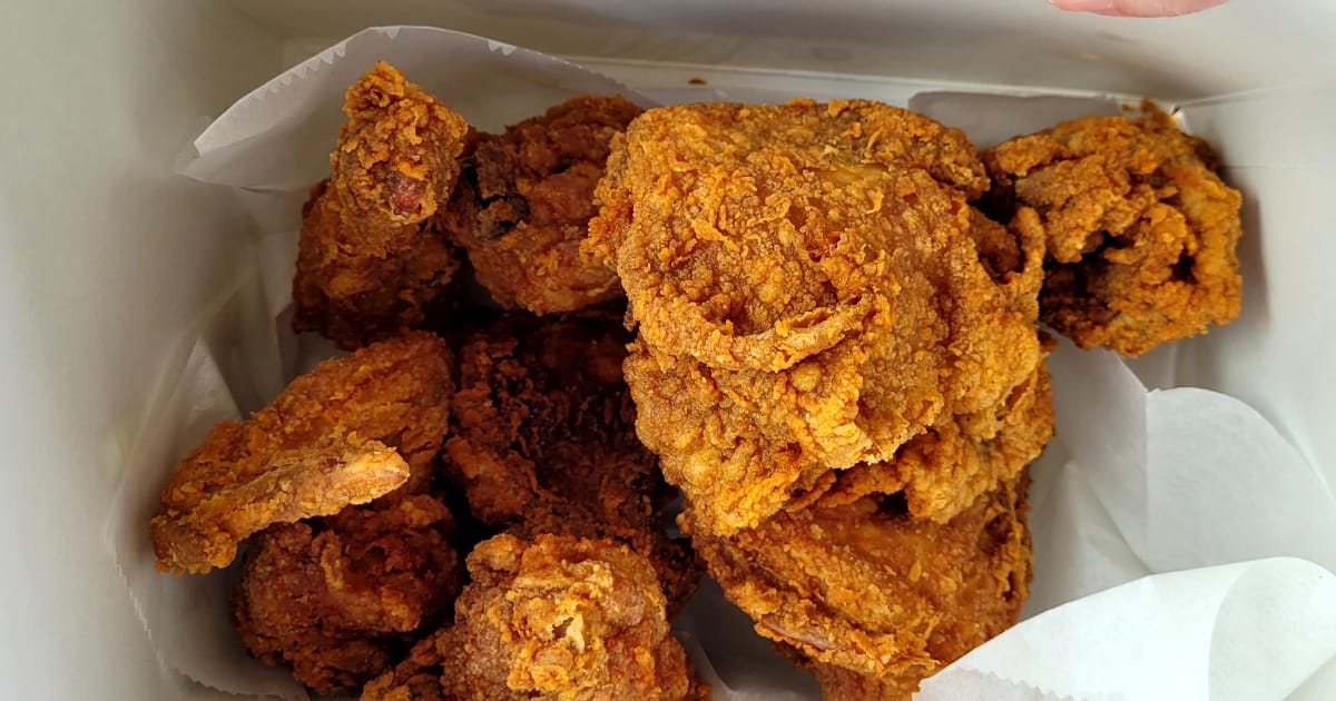 A box of cripy fried chicken at Dixie
