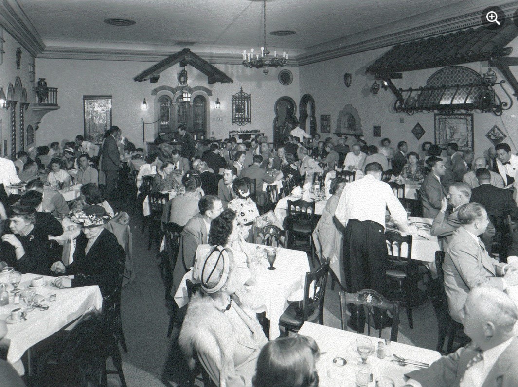 a phot of the restaurant in 1950