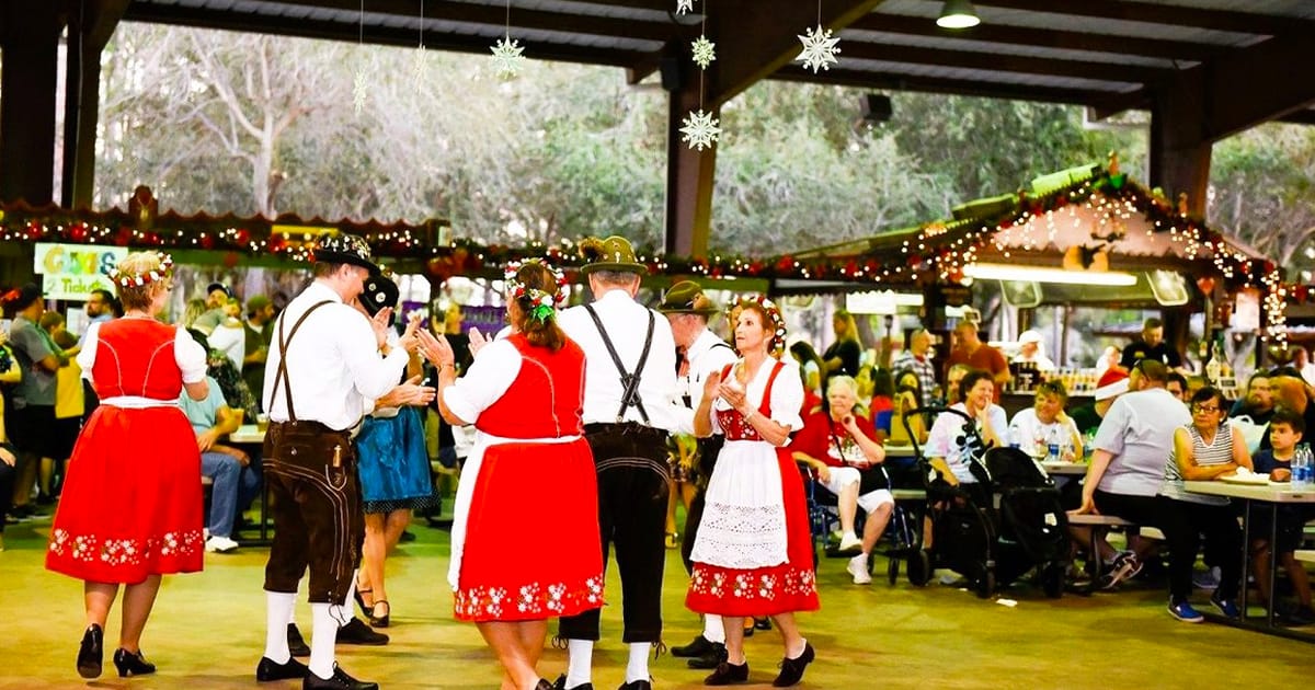 A photo of the merrymakers during the Christkindlmarkt