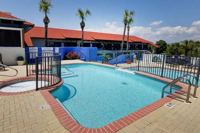 Beachside Inn