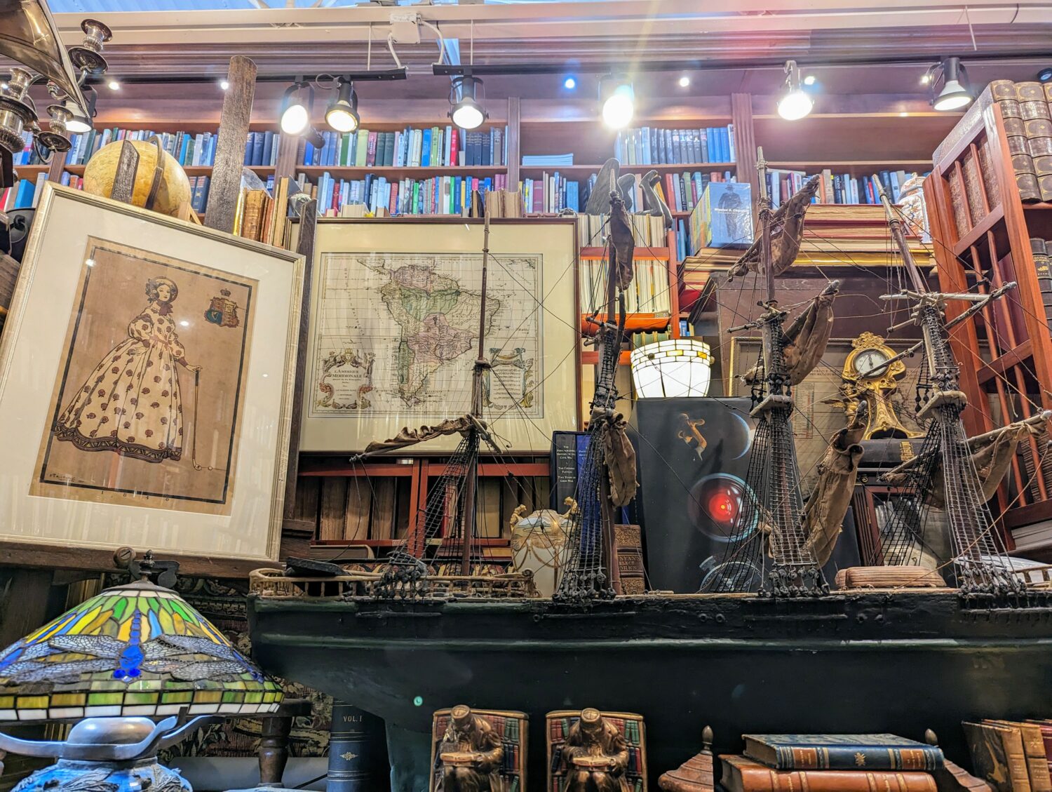 Displays of artifacts and antiques can also be seen inside this library