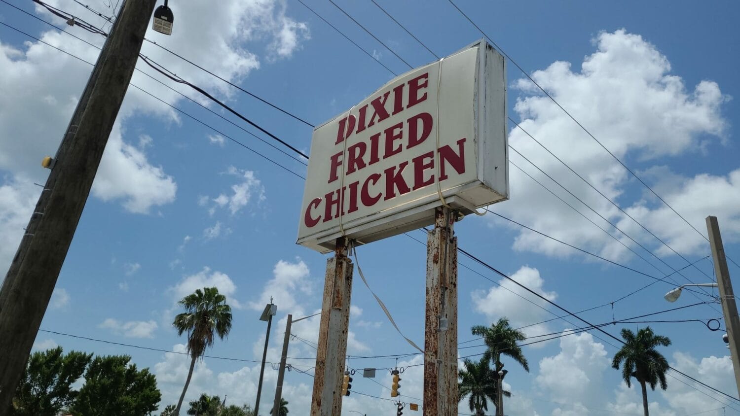 Dixie's Fried Chicken sign