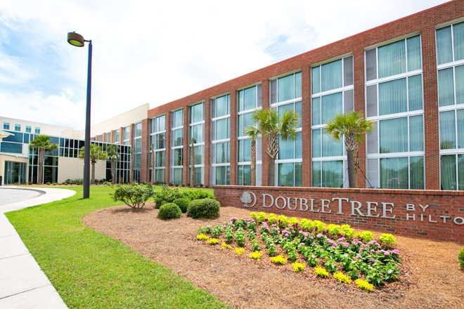 DoubleTree by Hilton Hotel and Suites Charleston Airport