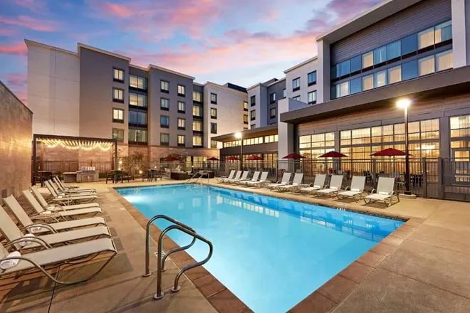 Hampton Inn Long Beach Airport
