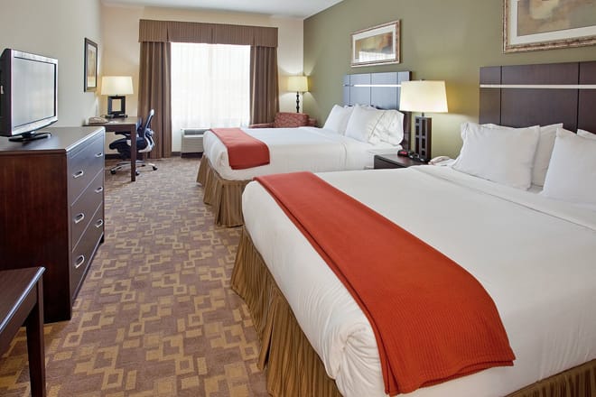 Holiday Inn Express Hotel & Suites Topeka North, an IHG Hotel