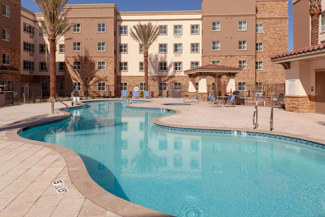 Holiday Inn Express & Suites Phoenix East - Gilbert, an IHG Hotel
