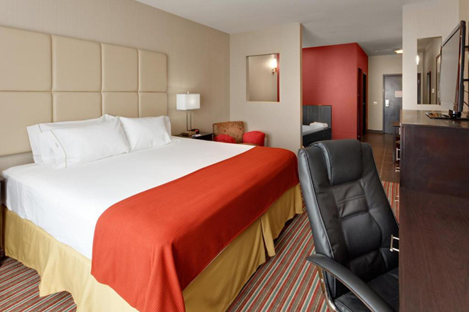 Holiday Inn Express & Suites York NE - Market Street, an IHG Hotel