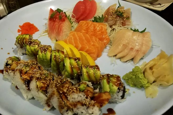  Kazoku Sushi