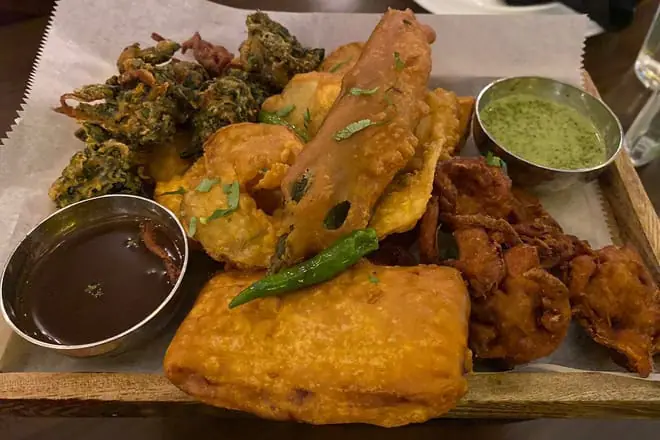 Khanna's Desi Vibes