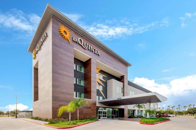 La Quinta Inn & Suites by Wyndham - McAllen Convention Center