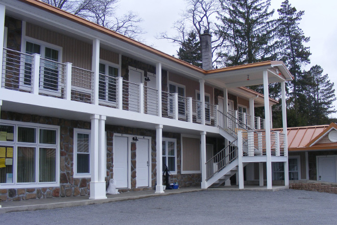 Lake Front Hotel