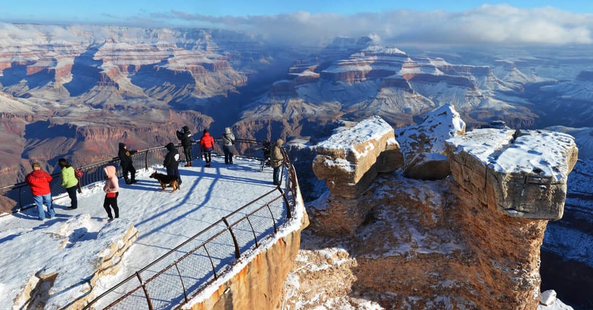 A view of the striking landscapes in the Grand Canyon in winter. 