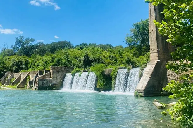 Riverside Springs